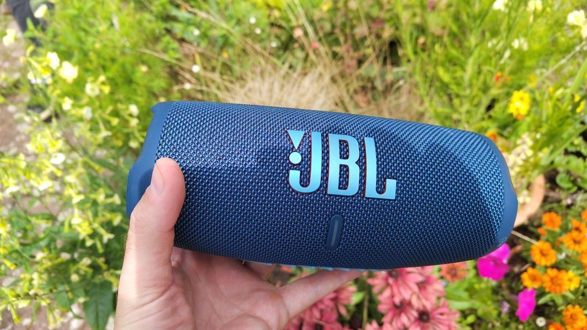JBL Charge 6 Review: Is Really That Good? Read This First