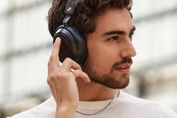 10 Best Earbuds For Airplane 2026 | Expert Tested & Ranked